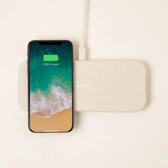 Courant Catch | Cell Phones & Accessories | Nwot Courant Catch Linen ...